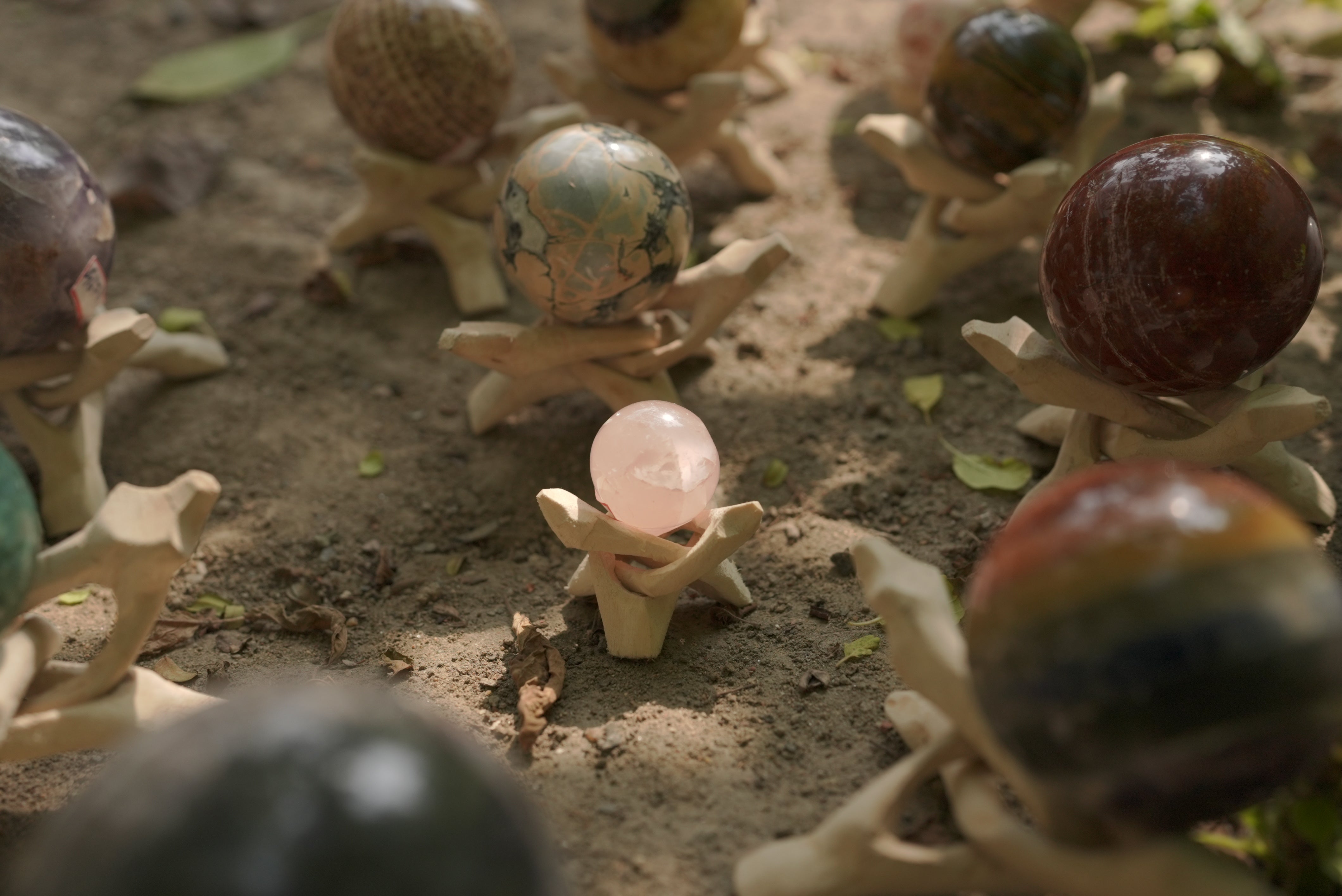 Spheres – Witch Way Out IN